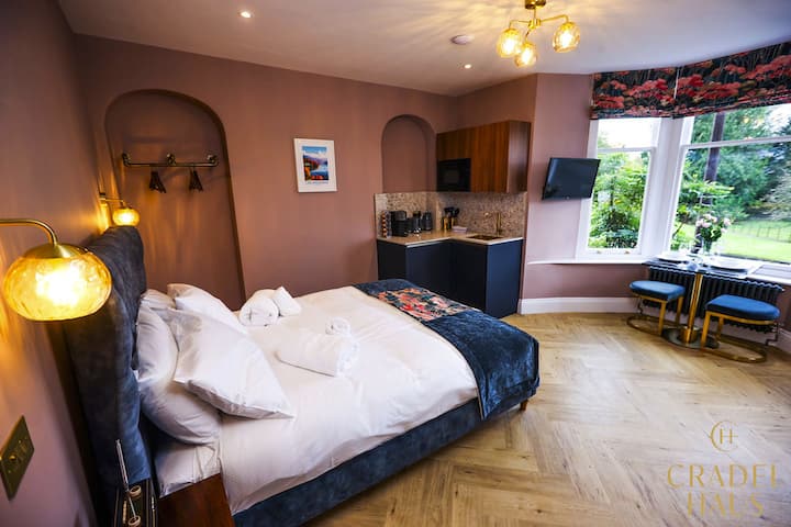 Luxury Studio For Couples | Pet-friendly & Parking - Bowness-on-Windermere