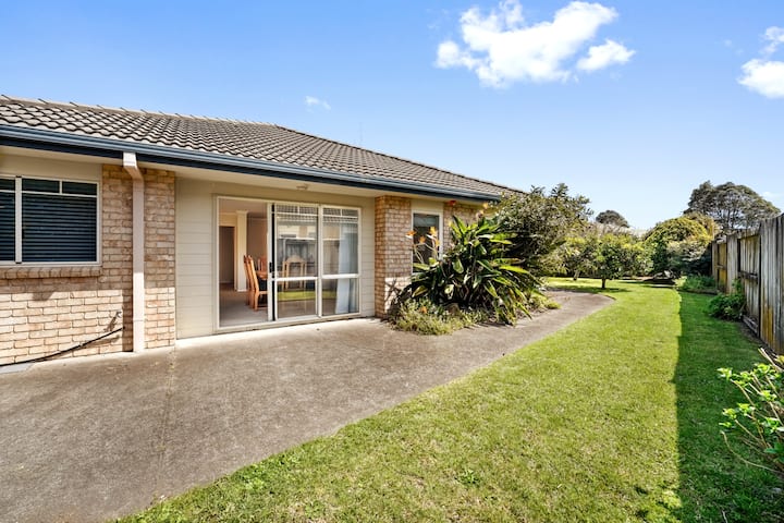 Central Retreat - Papamoa Beach *Pet Friendly - Te Puke