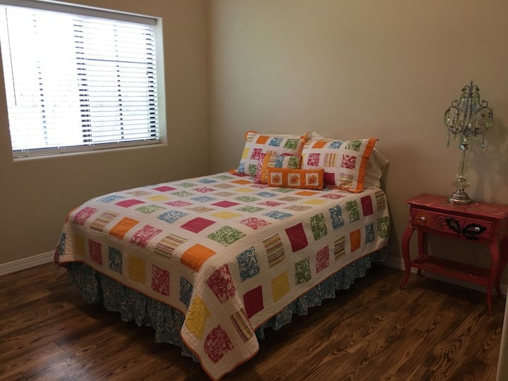 Bobbi's Bunkhouse A - Cody, WY