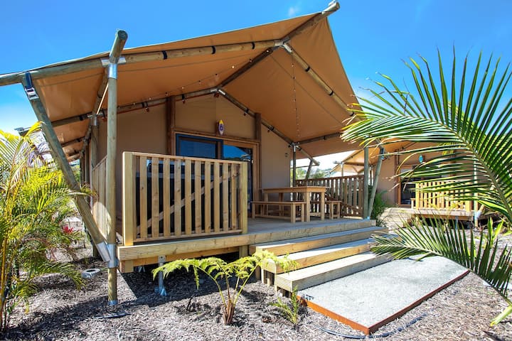 Luxury Beach Tents – 4b - Nelson Bay