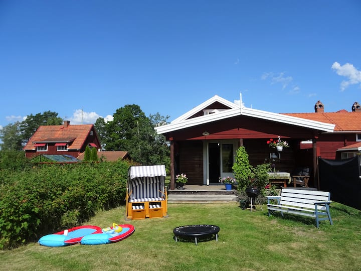 Gäststugan:
Uthyres Veckovis Lö-lördag - Rättvik