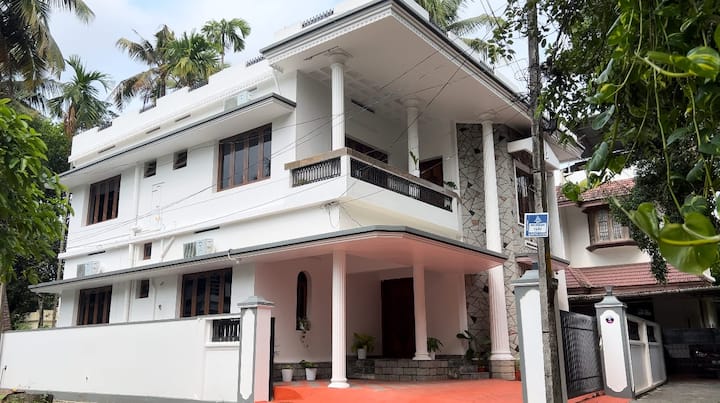 Hosted By Resmi Jayalal - Kochi