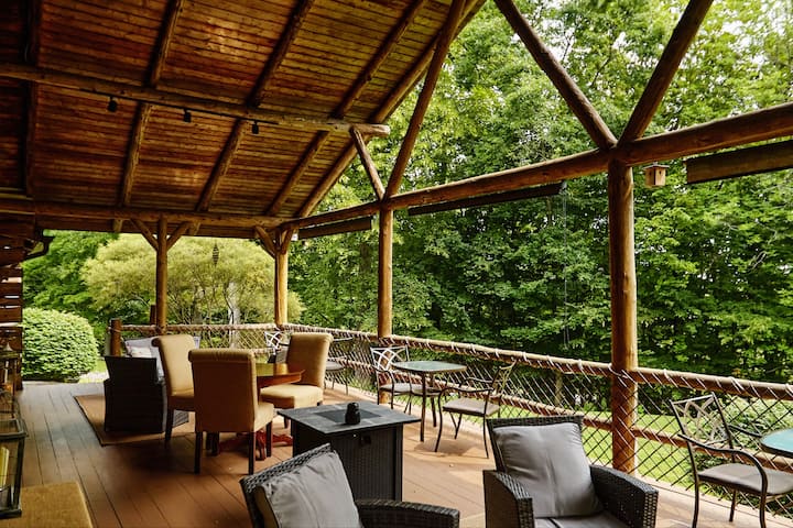 The Chalet Of Canandaigua - Canandaigua, NY