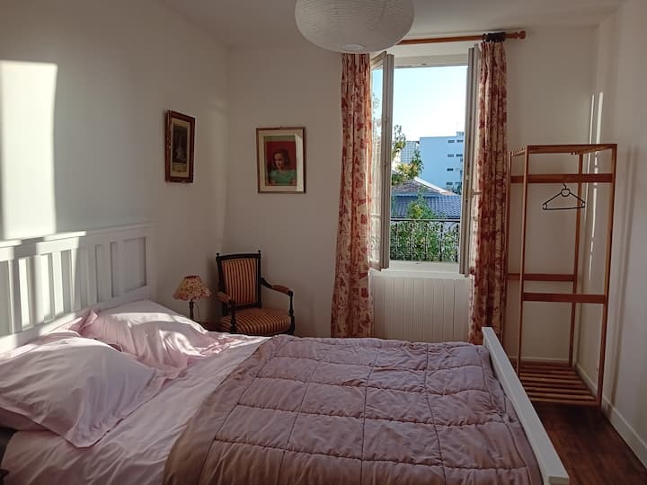 Deux-pièces Charme Pour Loisirs Et Travail - Trocadéro