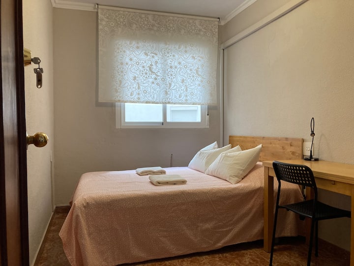 <Fn-5>privateroom&key>ac>wi-fi>beach>train - Malaga