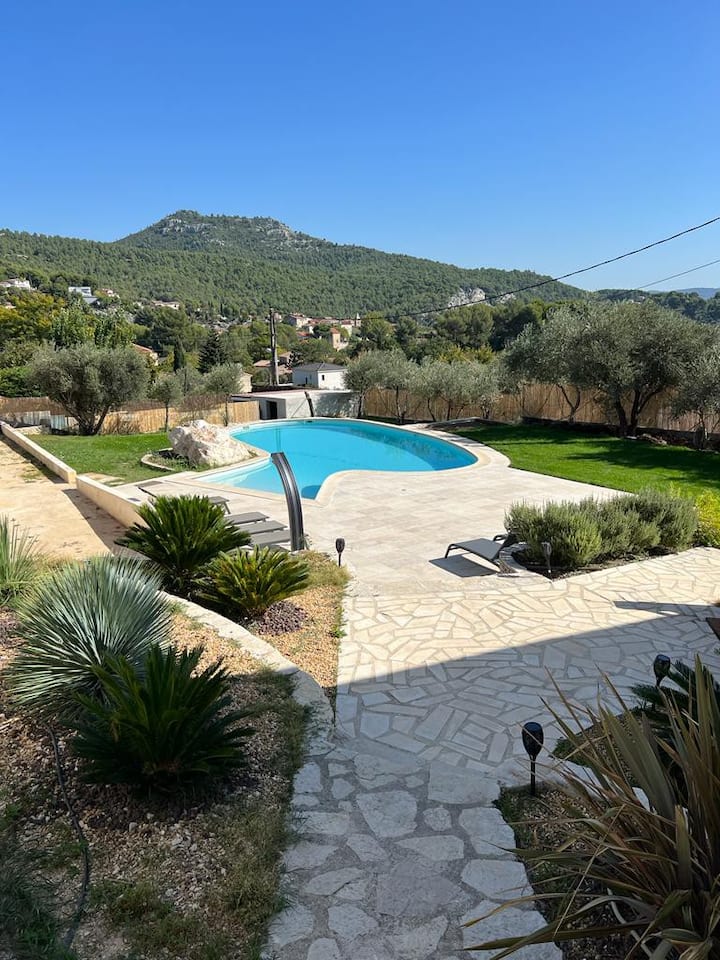 Nouveau Marseille "Villa De Charme Avec Piscine" - Aubagne