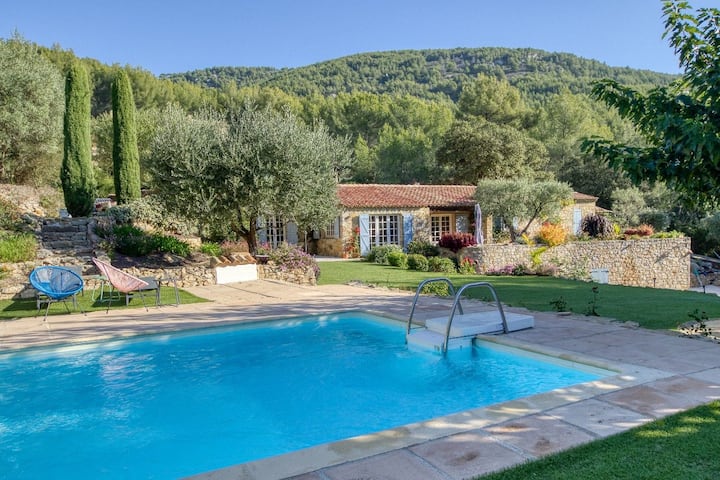 Magnifique Maison Avec Jardin Et Piscine Vue Mer - Sanary-sur-Mer