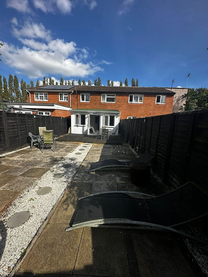 3 Bed Home - Aylesbury