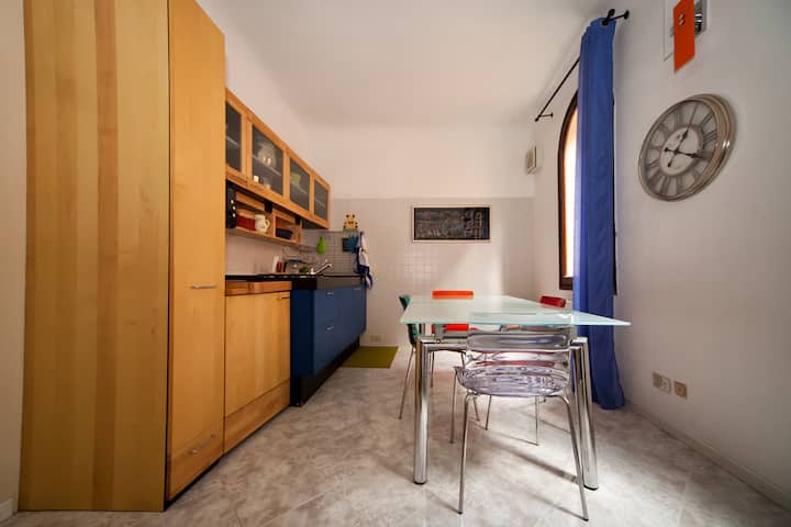 Immergiti Nel Cuore Di Venezia - Venise