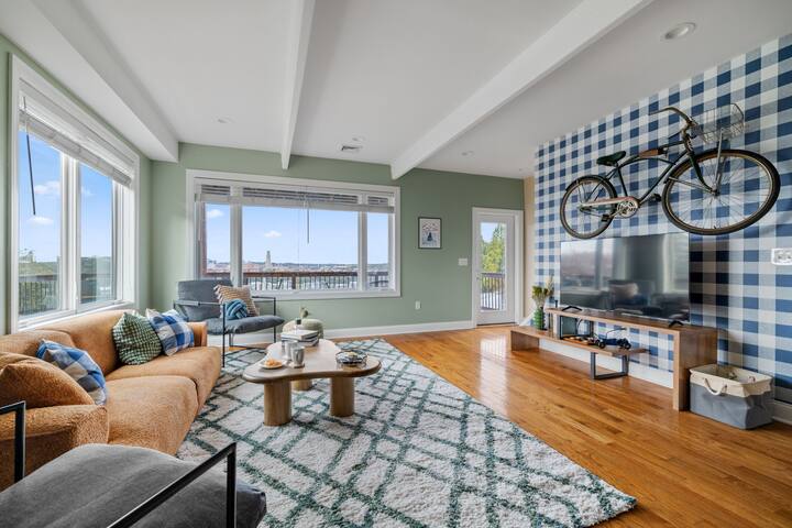 City Skyline | Outside Decks | Contemporary - Pittsburgh, PA