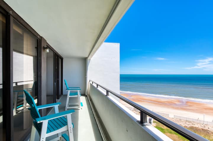 Aliki Atrium Beachfront Retreat - Ormond Beach, FL