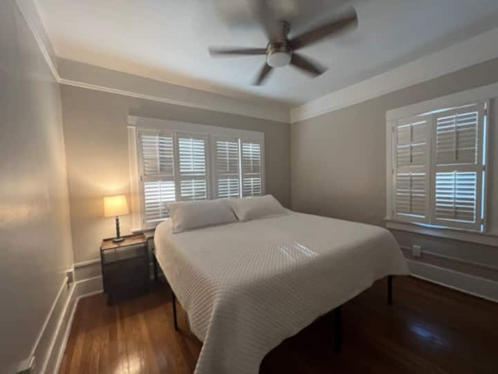 Historic University With Parking - Tucson, AZ