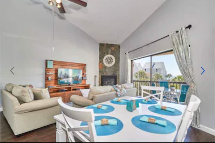 2/2 Gulf & Inter-coastal Views. D3 Indian Sands - Indian Shores, FL