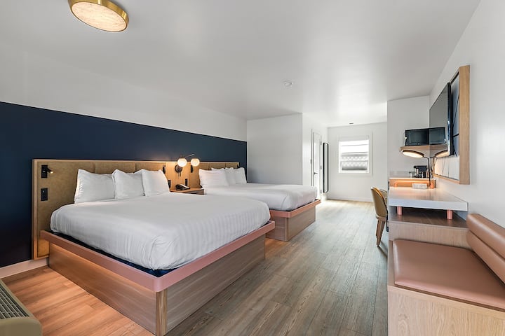 Re-imagined Inn In Wine Country - Double Queen - Napa Valley, CA