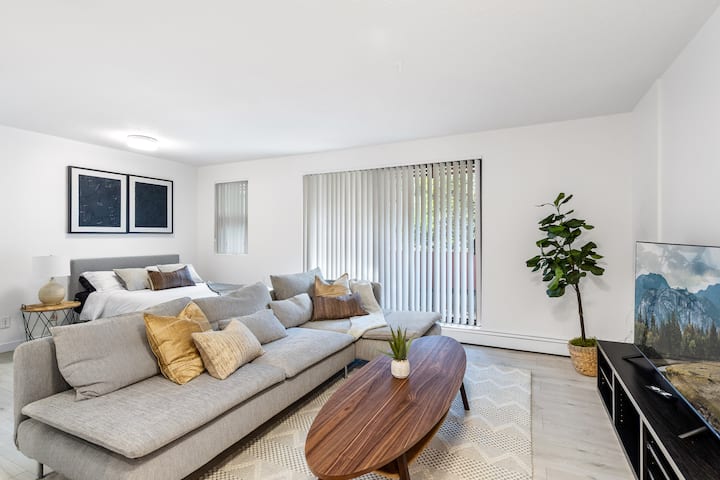 Comfy Studio Condo In Fairview - Richmond