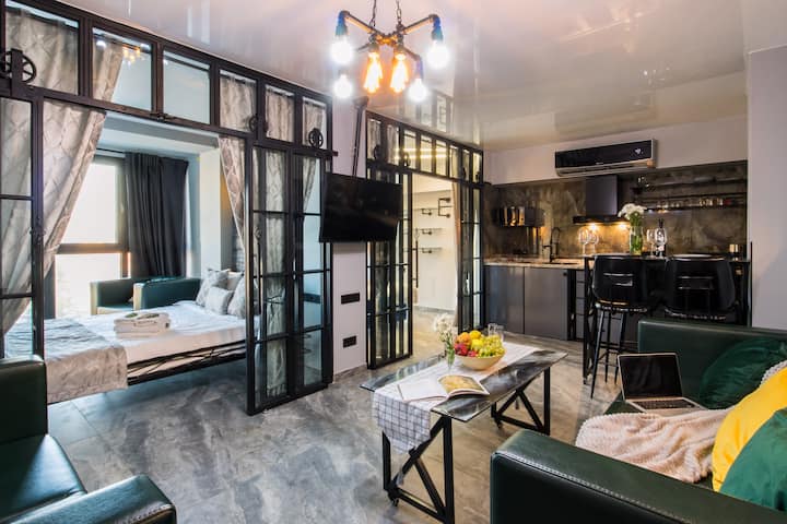 Designer | Selfcheckin | Freenetflix | Central - Yerevan