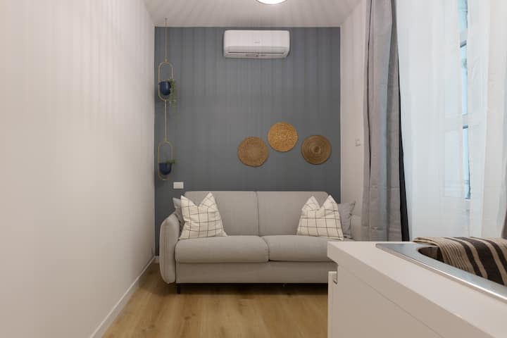 Stylish Gem In Historic Trieste | 4 Guests - Triest