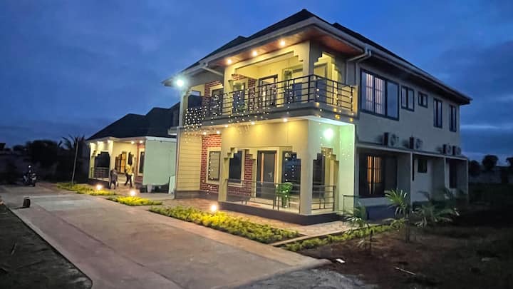 Divine Word Gardens - Jardins Du Verbe Divin - Togo