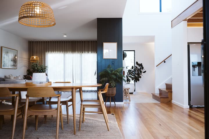 She-oak Dwellers - Jervis Bay