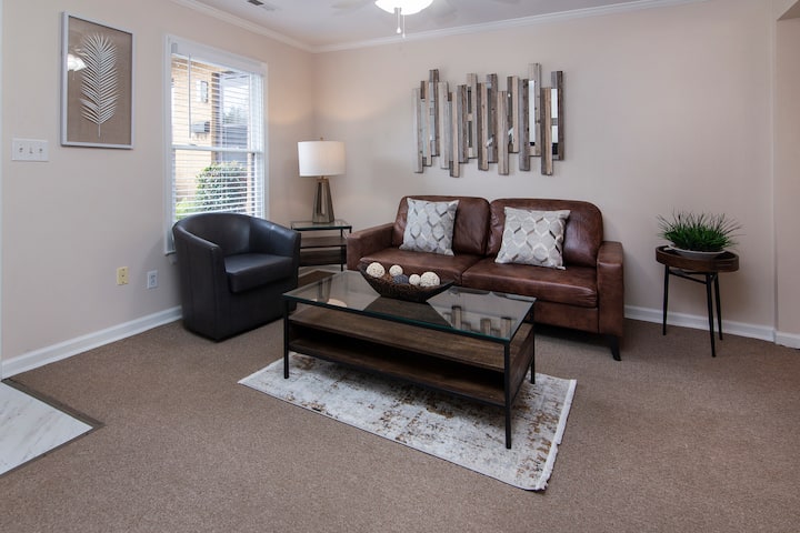 C4- 2 Bed Clt International Villa - Charlotte, NC