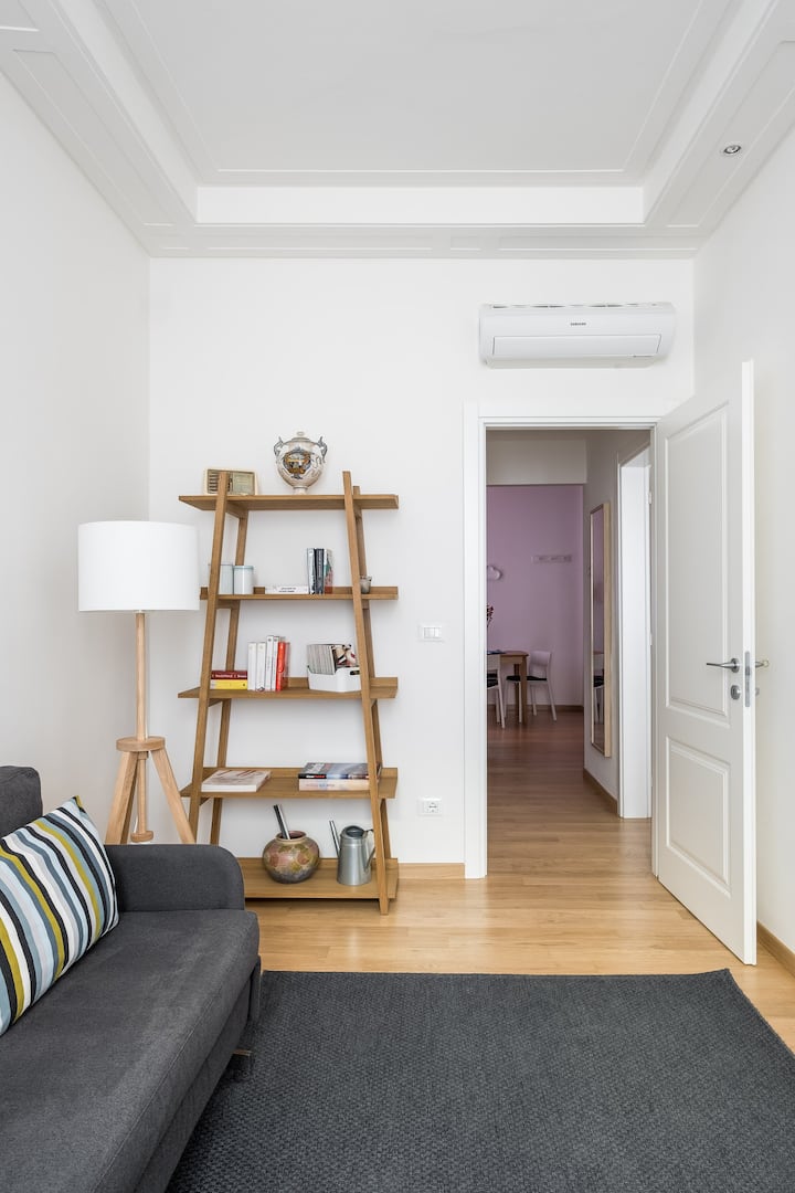 Spacious And Silent Two-rooms Flat, Way Central - Bologna