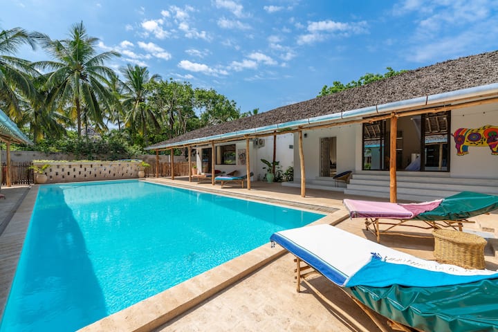 The After's  -  Simba - Diani Beach