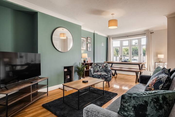 Stunning And Modern House. Perfect For Contractors - Bedford, Royaume-Uni
