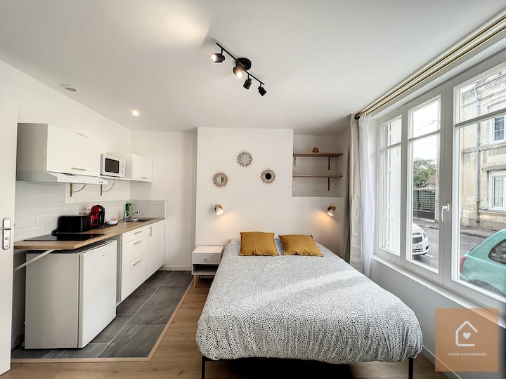 Sunset - Wifi - Stationnement Gratuit Dans La Rue - Châtellerault