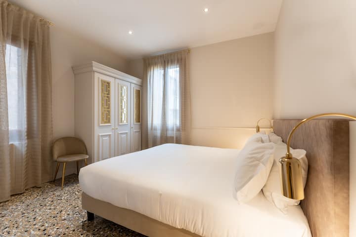 Deluxe Apartment With View - Venedig