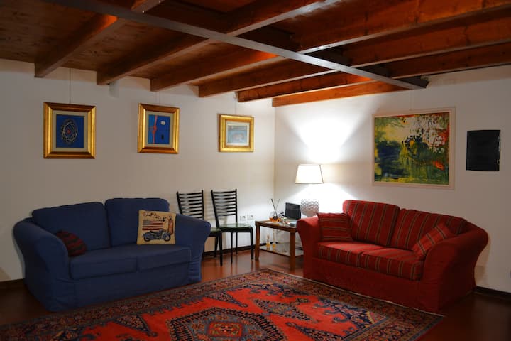 Two Towers Loft In Bo - 波隆那