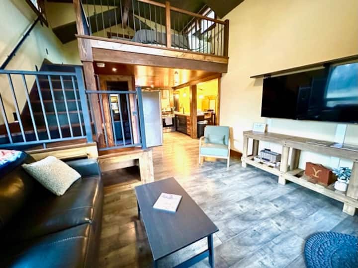 Cozy Cabin With Secluded Gallatin River Access - Gallatin Gateway, MT