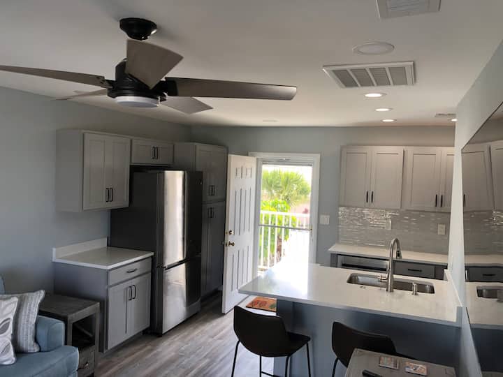 Waterfront One Br Condo - Venice, FL