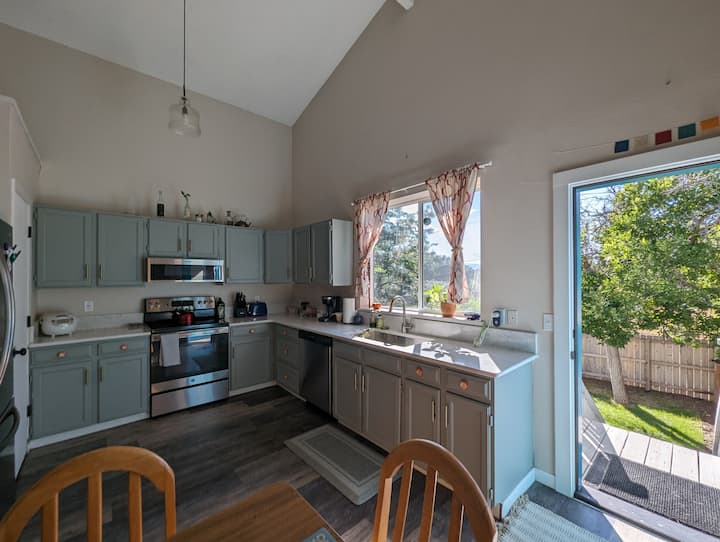 Townhome Mins To Light Rail, Lovely Historic Dist - 아르바다