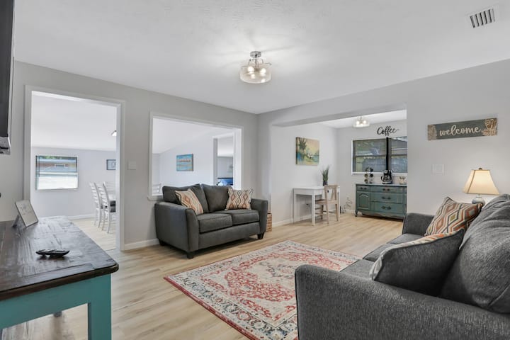 ~Roomy 5/2 In Orange Park - Orange Park, FL