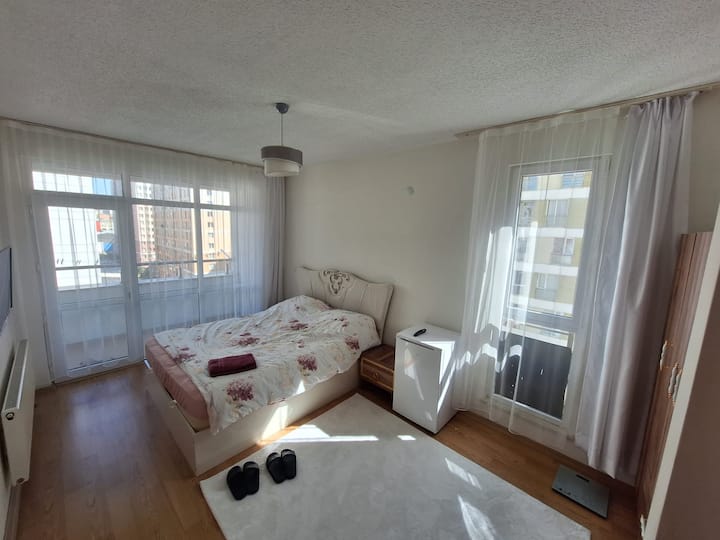 Temiz Güvenli Konforlu Eşyalı Merkezde Kiralık Oda - Ankara