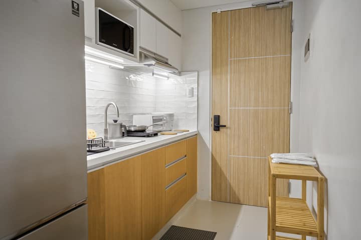 Modern Japandi Suite W/ Fast Wifi @ Yugen Suites - Nasugbu