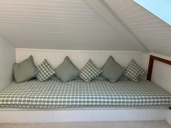 25 Queens Ave - Scotland Island