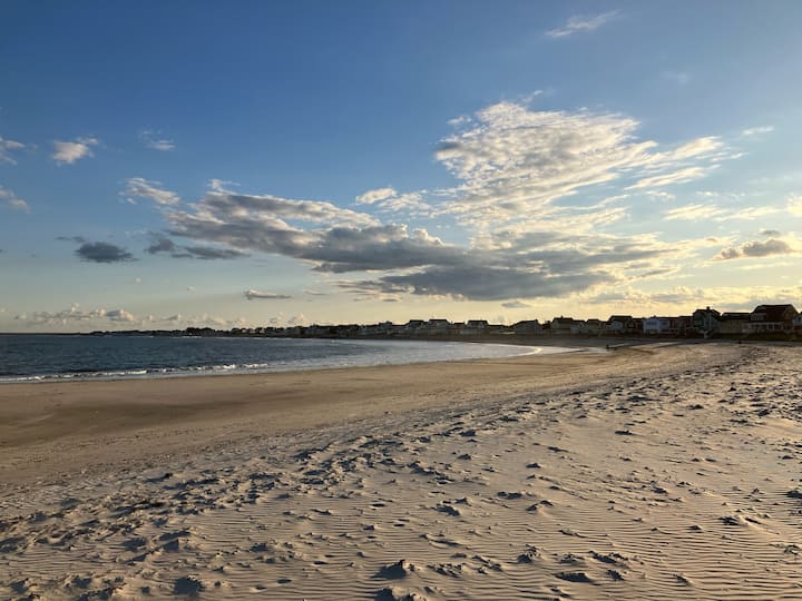 Beach Cottage In The Sand - Marshfield, MA