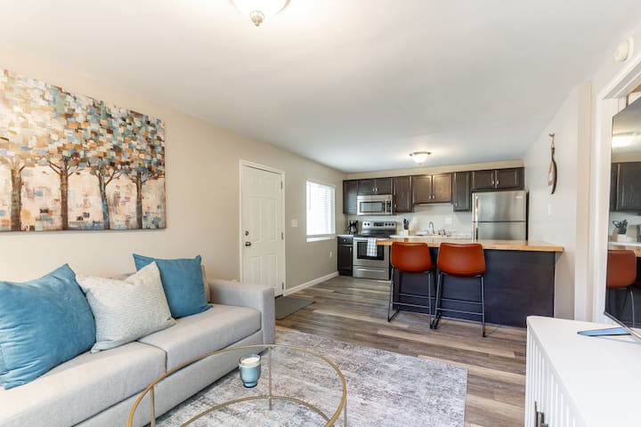 Relaxing Apt In Ideal Location - New Albany, OH