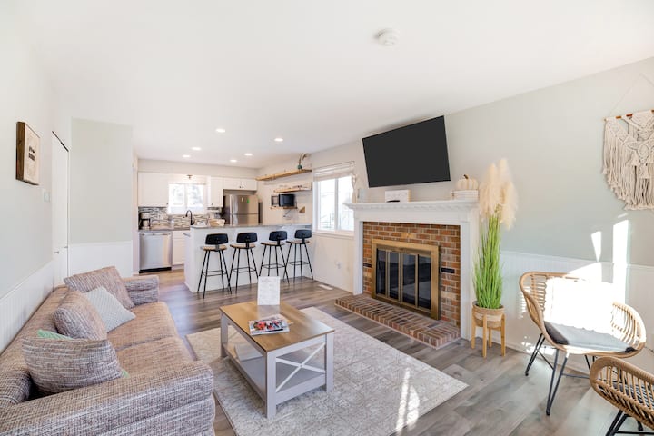 Comfy-family Size Townhouse In Arvada 3bed-2bath - Arvada, CO