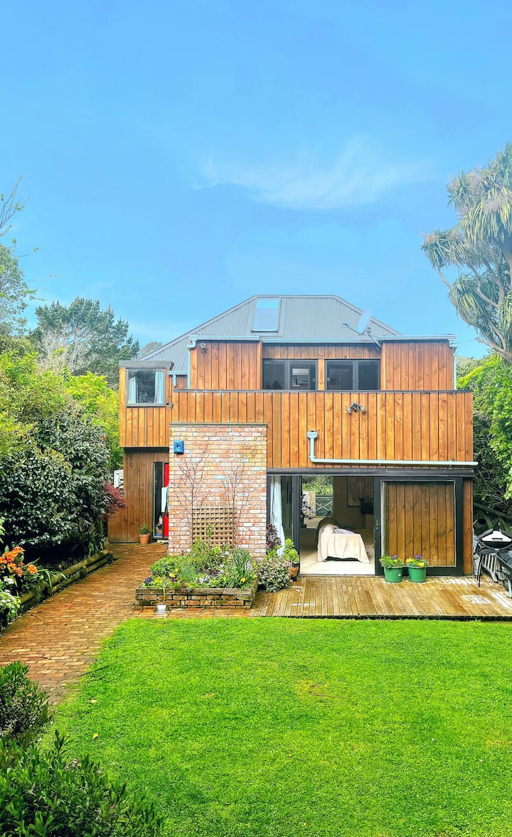 The Tree House - Porirua