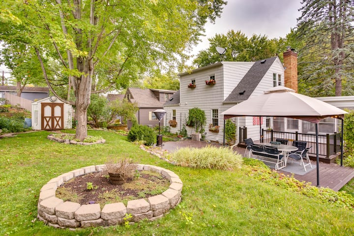 Whimsical Home With Backyard, <1 Mile Lake Harriet - Edina, MN