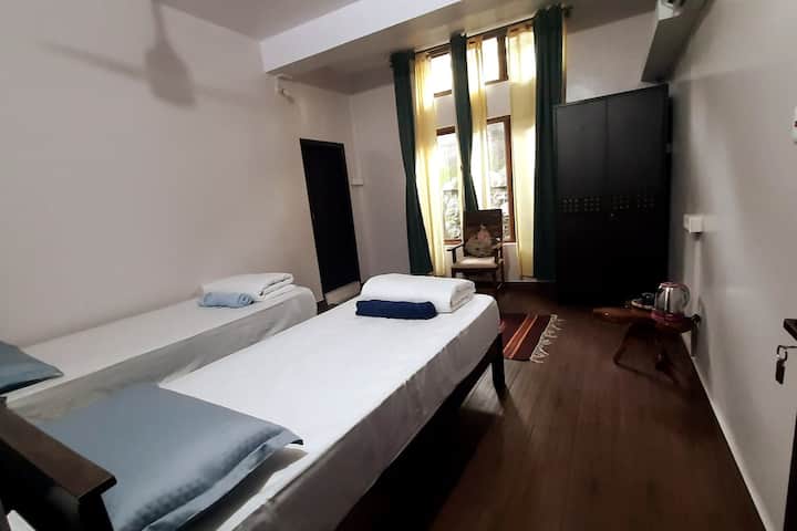 Lucetta Inn - Double Room In Tura - 圖拉