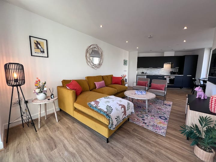 Modern City Centre Penthouse - Nottingham