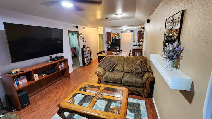 Close To Lackland, A&m, Toyota! - Mission del Lago - San Antonio