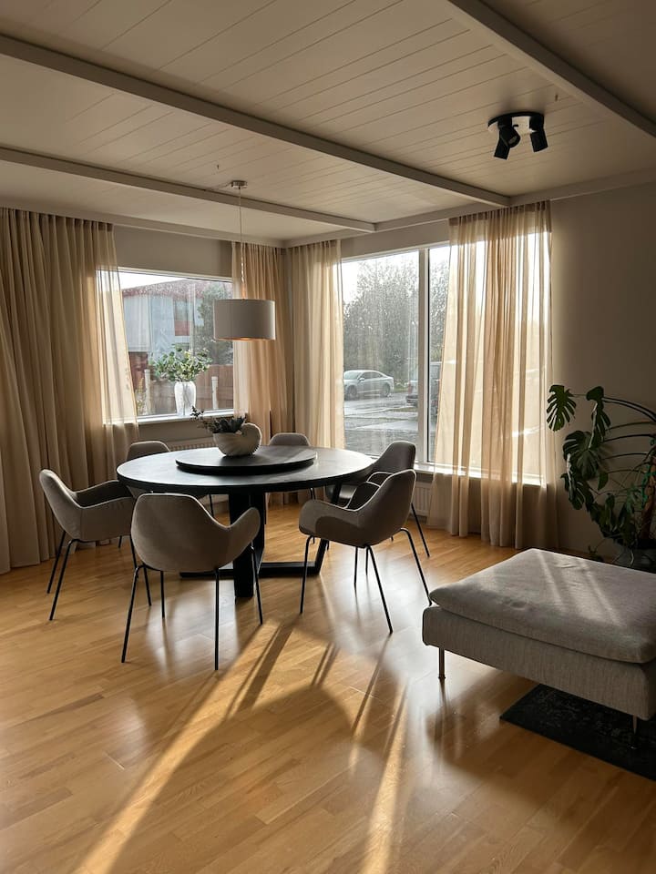 A Warm Family Home - IJsland