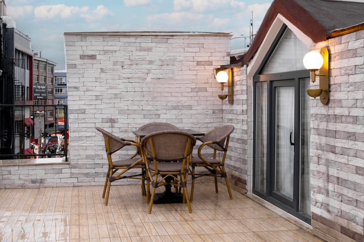 Trendy Comfort Suit With Terrace (1+1) - Istanbul