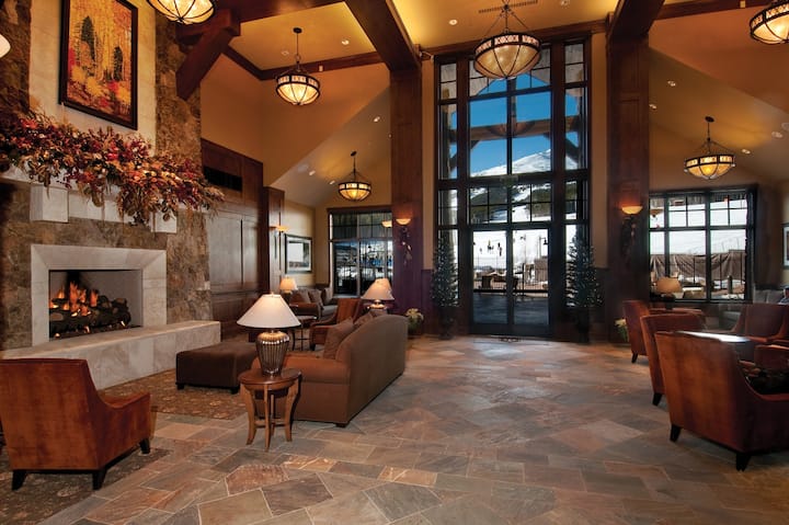 Grand Lodge Ski In/ski Out Luxury 2 Bd Condo - Breckenridge, CO