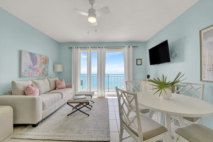 Newly Redecorated! Private Balcony! Sunset Views! - Panama City Beach, FL