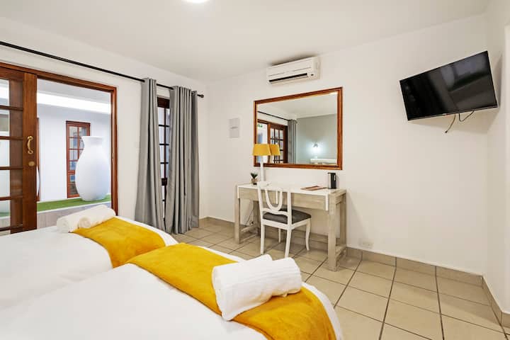 Studio | Always On | Work Or Relax | Near Airport - Germiston